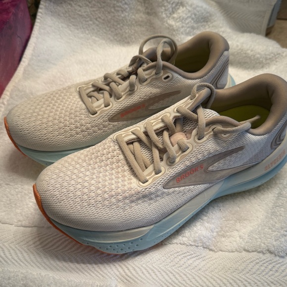 Brooks | Shoes | Brooks Gray And Yellow Running Shoes | Poshmark